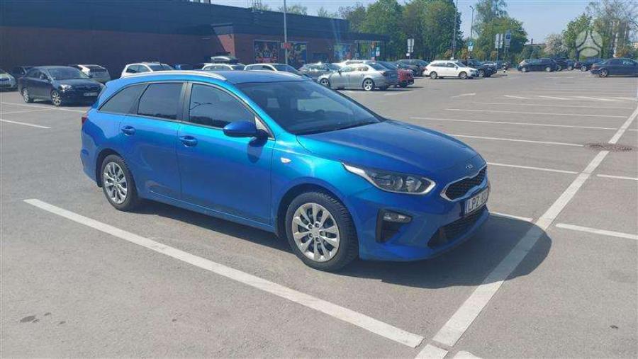 Blue Kia Ceed 2020 in Vilnius, with an engine capacity of 1.60 L and mileage of 180 thousand km for 4800 €, photo 7 on AUTOMOTO.COM.LV