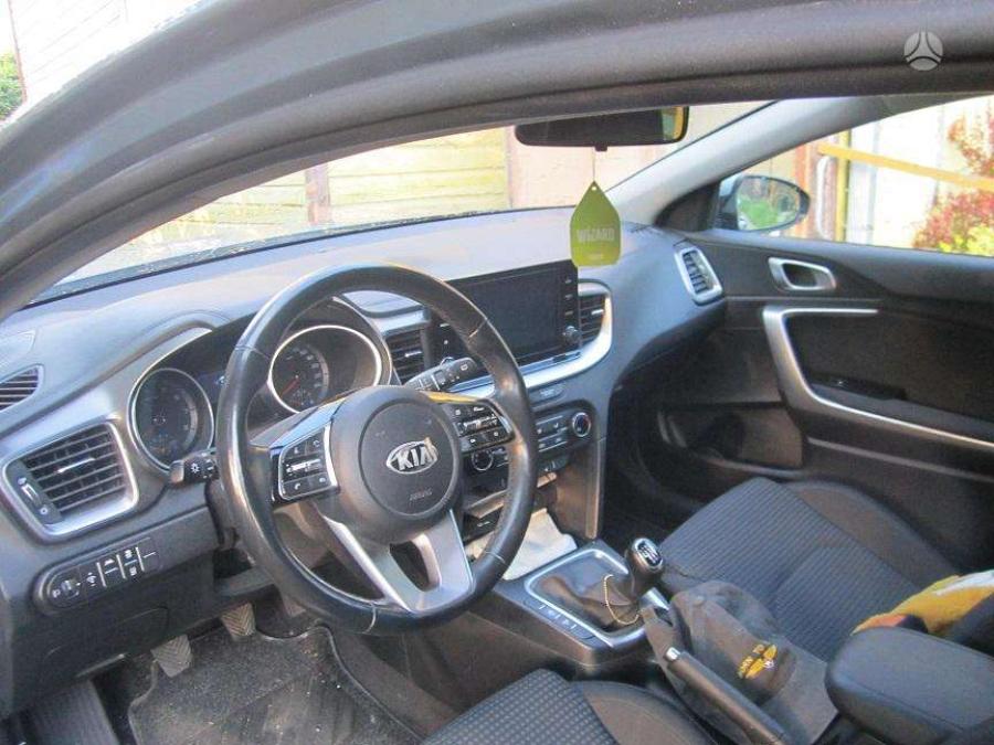 Blue Kia Ceed 2021 in Klaipeda, with an engine capacity of 1.48 L and mileage of 79 thousand km for 14800 €, photo 7 on AUTOMOTO.COM.LV