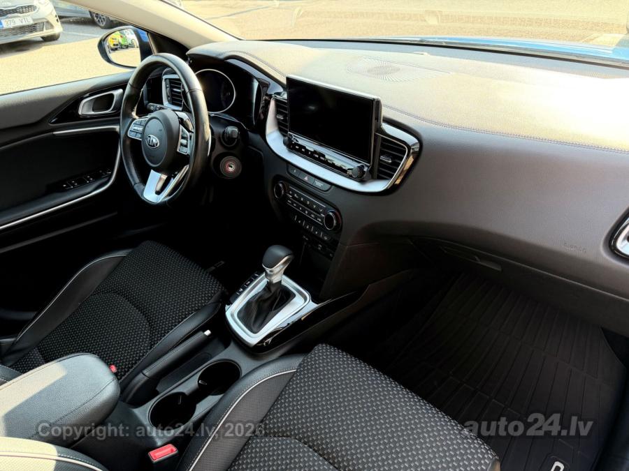 Zils Kia Ceed 2021 Tallina, ar dzinēja tilpumu 1.40 L un nobraukumu 89 tūkst. km par 14900 €, foto 5 vietnē AUTOMOTO.COM.LV
