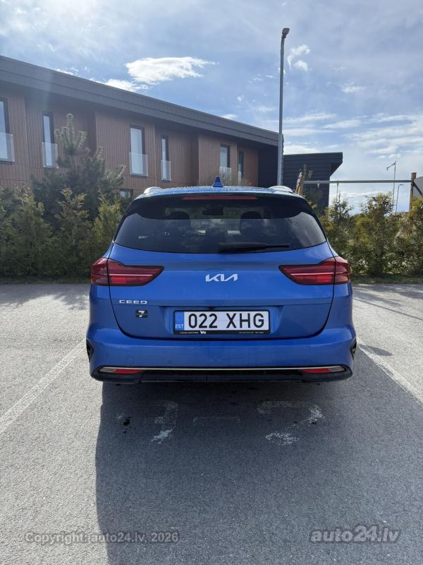 Blue Kia Ceed 2022 in Tallinn, with an engine capacity of 1.50 L and mileage of 104 thousand km for 15000 €, photo 1 on AUTOMOTO.COM.LV