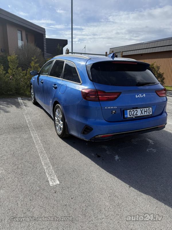 Blue Kia Ceed 2022 in Tallinn, with an engine capacity of 1.50 L and mileage of 104 thousand km for 15000 €, photo 2 on AUTOMOTO.COM.LV