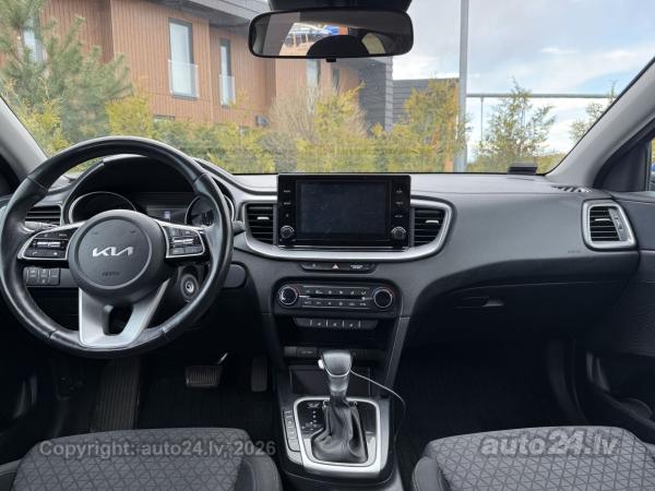 Blue Kia Ceed 2022 in Tallinn, with an engine capacity of 1.50 L and mileage of 104 thousand km for 15000 €, photo 10 on AUTOMOTO.COM.LV