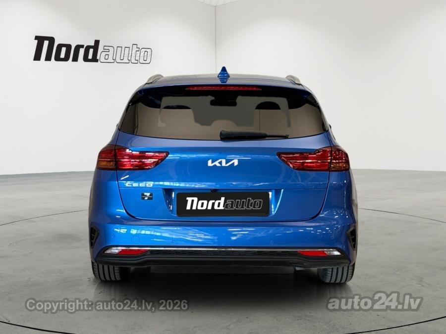 Zils Kia Ceed 2022 Tallina, ar dzinēja tilpumu 1.50 L un nobraukumu 104 tūkst. km par 15490 €, foto 5 vietnē AUTOMOTO.COM.LV