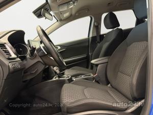 Zils Kia Ceed 2022 Tallina, ar dzinēja tilpumu 1.50 L un nobraukumu 104 tūkst. km par 15490 €, foto 6 vietnē AUTOMOTO.COM.LV