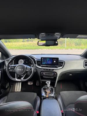 Zils Kia Ceed 2022 Sillamē, ar dzinēja tilpumu 1.60 L un nobraukumu 79 tūkst. km par 22000 €, foto 3 vietnē AUTOMOTO.COM.LV