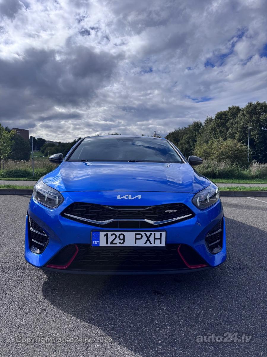 Zils Kia Ceed 2022 Sillamē, ar dzinēja tilpumu 1.60 L un nobraukumu 79 tūkst. km par 22000 €, foto 4 vietnē AUTOMOTO.COM.LV