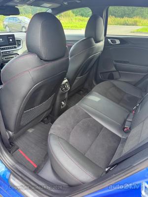 Zils Kia Ceed 2022 Sillamē, ar dzinēja tilpumu 1.60 L un nobraukumu 79 tūkst. km par 22000 €, foto 5 vietnē AUTOMOTO.COM.LV