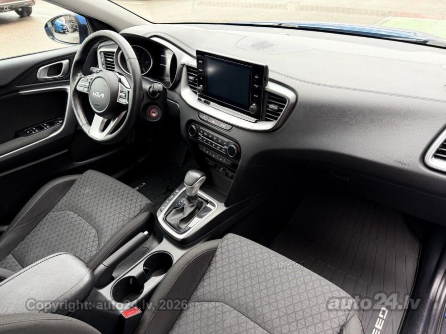 Zils Kia Ceed 2023 Tallina, ar dzinēja tilpumu 1.60 L un nobraukumu 134 tūkst. km par 17900 €, foto 4 vietnē AUTOMOTO.COM.LV