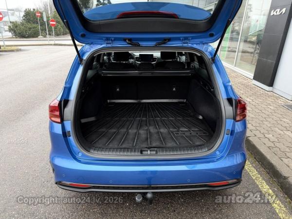 Zils Kia Ceed 2023 Tallina, ar dzinēja tilpumu 1.60 L un nobraukumu 134 tūkst. km par 17900 €, foto 6 vietnē AUTOMOTO.COM.LV