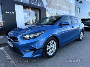 Zils Kia Ceed 2023 Tallina, ar dzinēja tilpumu 1.50 L un nobraukumu 97 tūkst. km par 19900 €, foto  vietnē AUTOMOTO.COM.LV