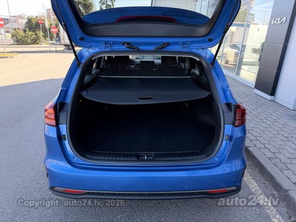 Blue Kia Ceed 2023 in Tallinn, with an engine capacity of 1.50 L and mileage of 97 thousand km for 19900 €, photo 6 on AUTOMOTO.COM.LV