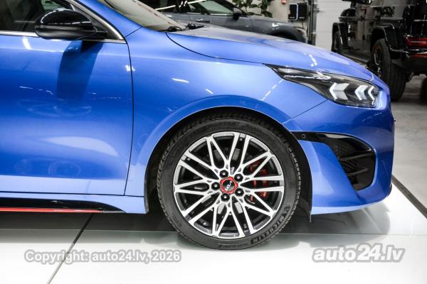 Zils Kia Ceed 2023 Tallina, ar dzinēja tilpumu 1.60 L un nobraukumu 88 tūkst. km par 24500 €, foto 4 vietnē AUTOMOTO.COM.LV