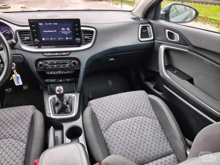 Zils Kia Ceed 2023 Šauļi, ar dzinēja tilpumu 1.00 L un nobraukumu 88 tūkst. km par 12600 €, foto 12 vietnē AUTOMOTO.COM.LV