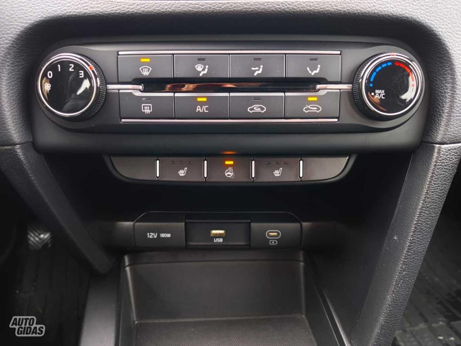 Zils Kia Ceed 2023 Šauļi, ar dzinēja tilpumu 1.00 L un nobraukumu 88 tūkst. km par 12600 €, foto 19 vietnē AUTOMOTO.COM.LV