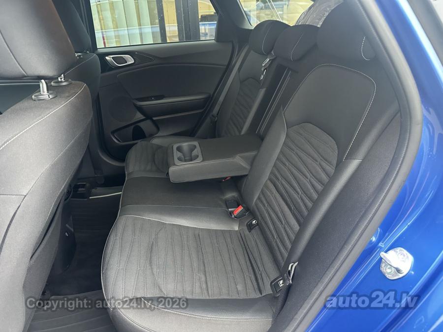 Zils Kia Ceed 2024 Tartu, ar dzinēja tilpumu 1.50 L un nobraukumu 31 tūkst. km par 24990 €, foto 7 vietnē AUTOMOTO.COM.LV