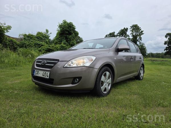 Brūns Kia Ceed 2007 Dobele, ar dzinēja tilpumu 1.40 L un nobraukumu 181 tūkst. km par 1280 €, foto 1 vietnē AUTOMOTO.COM.LV