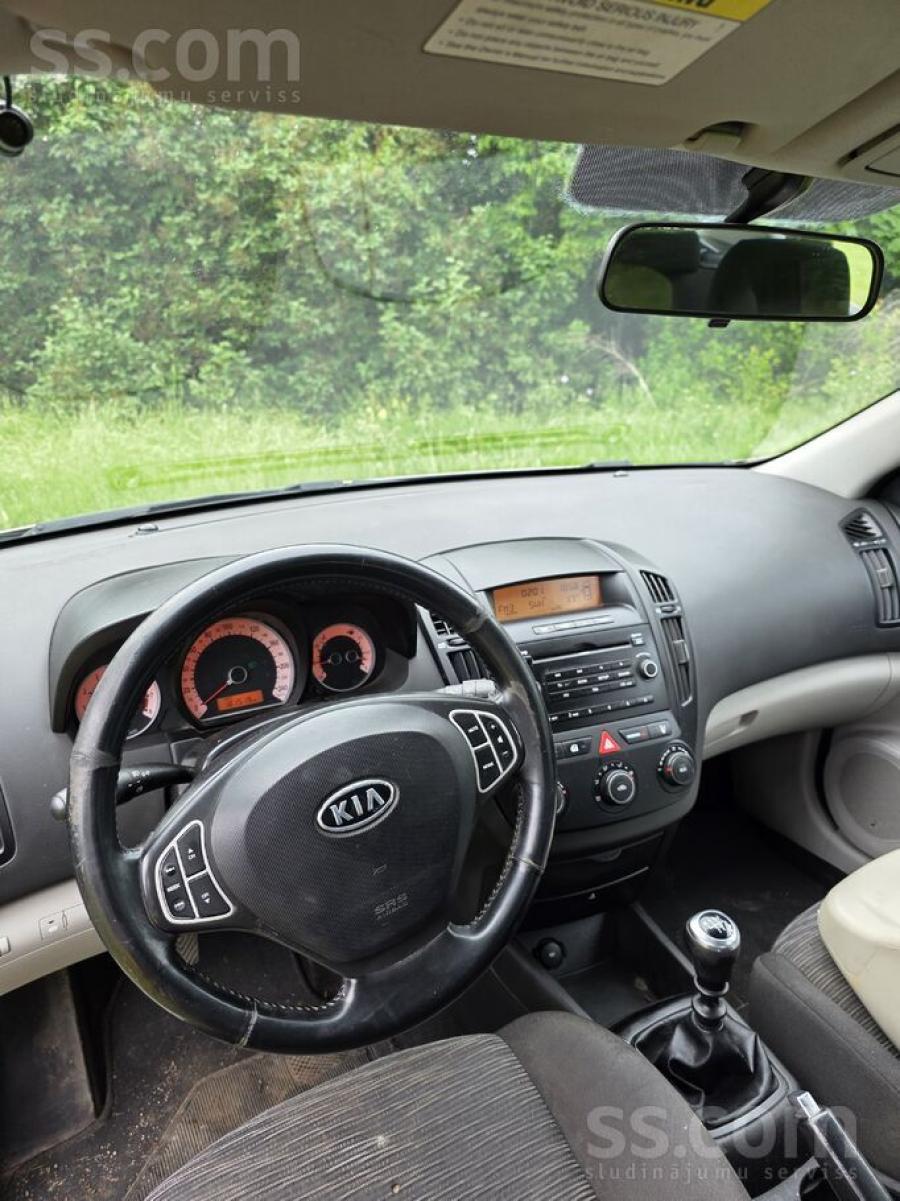 Brown Kia Ceed 2007 in Dobele, with an engine capacity of 1.40 L and mileage of 181 thousand km for 1280 €, photo 7 on AUTOMOTO.COM.LV