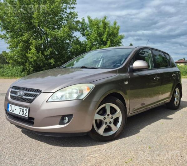 Brūns Kia Ceed 2007 Rīga, ar dzinēja tilpumu 1.40 L un nobraukumu 246 tūkst. km par 1390 €, foto 1 vietnē AUTOMOTO.COM.LV