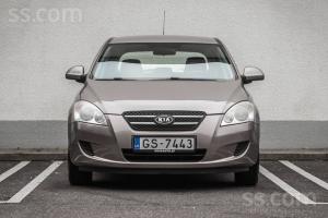 Brūns Kia Ceed 2007 Rīga, ar dzinēja tilpumu 1.60 L un nobraukumu 266 tūkst. km par 2750 €, foto 3 vietnē AUTOMOTO.COM.LV