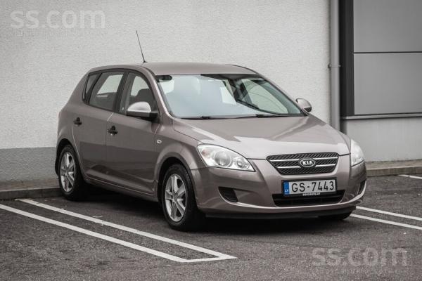 Brūns Kia Ceed 2007 Rīga, ar dzinēja tilpumu 1.60 L un nobraukumu 266 tūkst. km par 2750 €, foto 4 vietnē AUTOMOTO.COM.LV