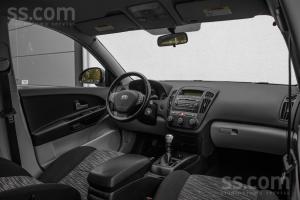 Brūns Kia Ceed 2007 Rīga, ar dzinēja tilpumu 1.60 L un nobraukumu 266 tūkst. km par 2750 €, foto 13 vietnē AUTOMOTO.COM.LV