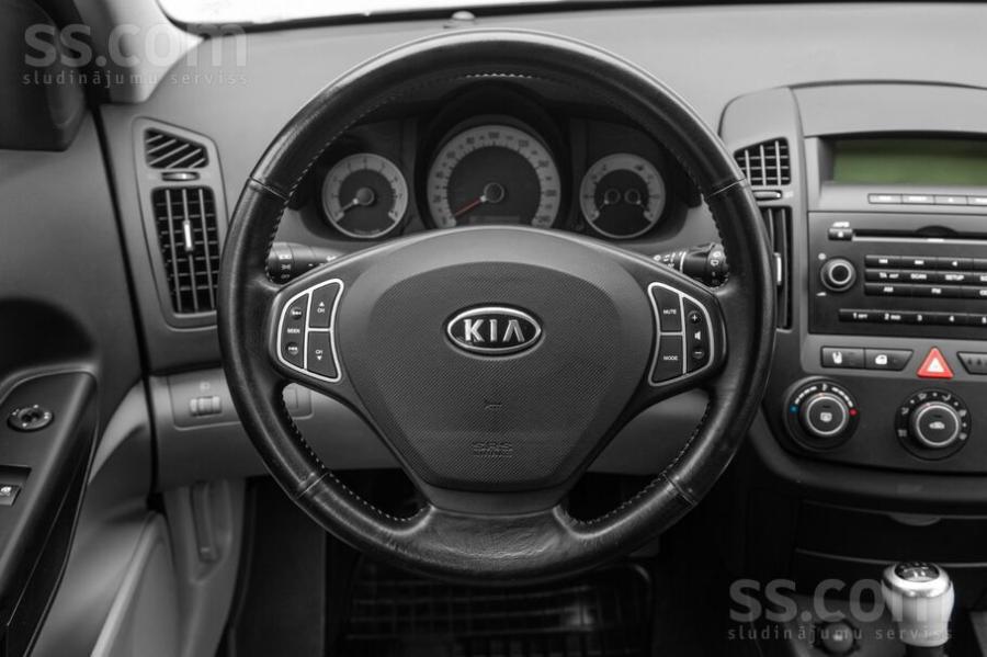 Brūns Kia Ceed 2007 Rīga, ar dzinēja tilpumu 1.60 L un nobraukumu 266 tūkst. km par 2750 €, foto 16 vietnē AUTOMOTO.COM.LV