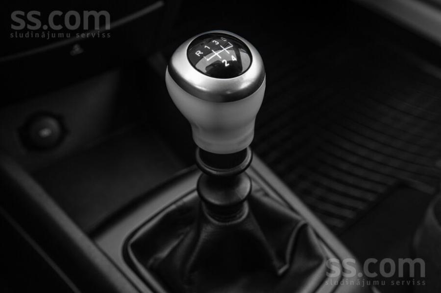 Brūns Kia Ceed 2007 Rīga, ar dzinēja tilpumu 1.60 L un nobraukumu 266 tūkst. km par 2750 €, foto 20 vietnē AUTOMOTO.COM.LV