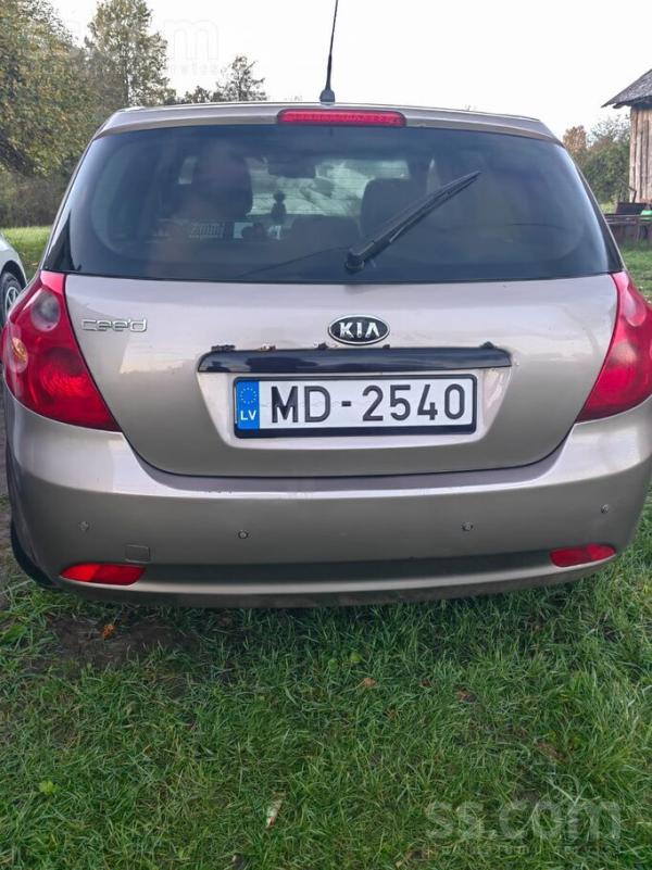 Brūns Kia Ceed 2007 Liepāja, ar dzinēja tilpumu 1.60 L un nobraukumu 383 tūkst. km par 600 €, foto 4 vietnē AUTOMOTO.COM.LV
