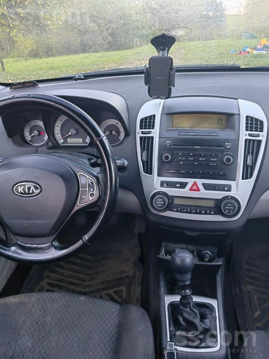 Brūns Kia Ceed 2007 Liepāja, ar dzinēja tilpumu 1.60 L un nobraukumu 383 tūkst. km par 600 €, foto 8 vietnē AUTOMOTO.COM.LV