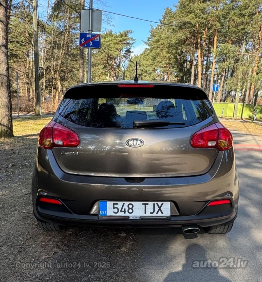 Brown Kia Ceed 2012 in Tallinn, with an engine capacity of 1.60 L and mileage of 189 thousand km for 6390 €, photo 4 on AUTOMOTO.COM.LV