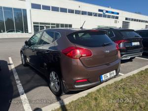 Brown Kia Ceed 2013 in Paide, with an engine capacity of 1.60 L and mileage of 89 thousand km for 6100 €, photo 5 on AUTOMOTO.COM.LV