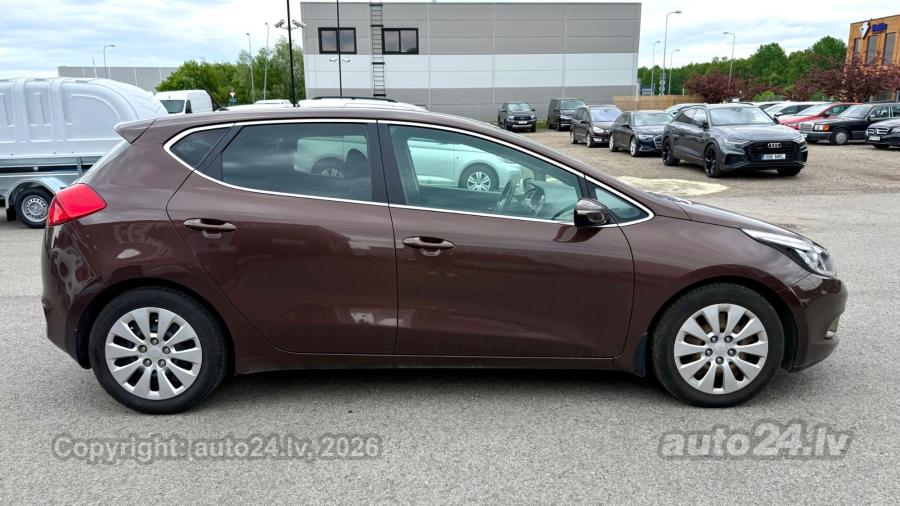 Brūns Kia Ceed 2013 Tallina, ar dzinēja tilpumu 1.60 L un nobraukumu 163 tūkst. km par 5990 €, foto 3 vietnē AUTOMOTO.COM.LV