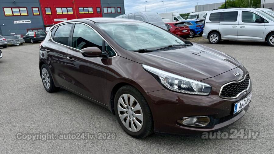 Brūns Kia Ceed 2013 Tallina, ar dzinēja tilpumu 1.60 L un nobraukumu 163 tūkst. km par 5990 €, foto 4 vietnē AUTOMOTO.COM.LV