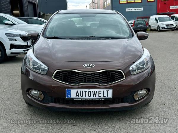 Brown Kia Ceed 2013 in Tallinn, with an engine capacity of 1.60 L and mileage of 163 thousand km for 5990 €, photo 4 on AUTOMOTO.COM.LV