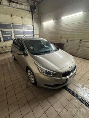Brown Kia Ceed 2013 in Valmiera, with an engine capacity of 1.60 L and mileage of 310 thousand km for 4400 €, photo  on AUTOMOTO.COM.LV