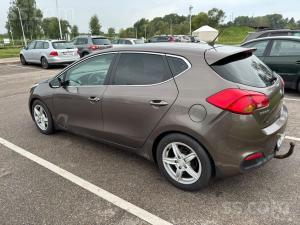 Brūns Kia Ceed 2013 Daugavpils, ar dzinēja tilpumu 1.60 L un nobraukumu 285 tūkst. km par 2950 €, foto 4 vietnē AUTOMOTO.COM.LV