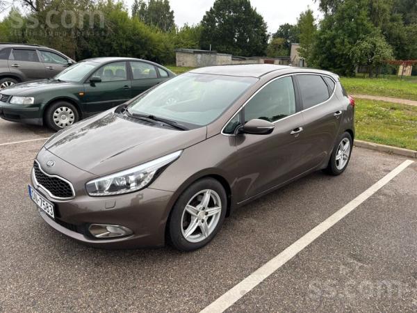 Brūns Kia Ceed 2013 Daugavpils, ar dzinēja tilpumu 1.60 L un nobraukumu 285 tūkst. km par 2950 €, foto 5 vietnē AUTOMOTO.COM.LV