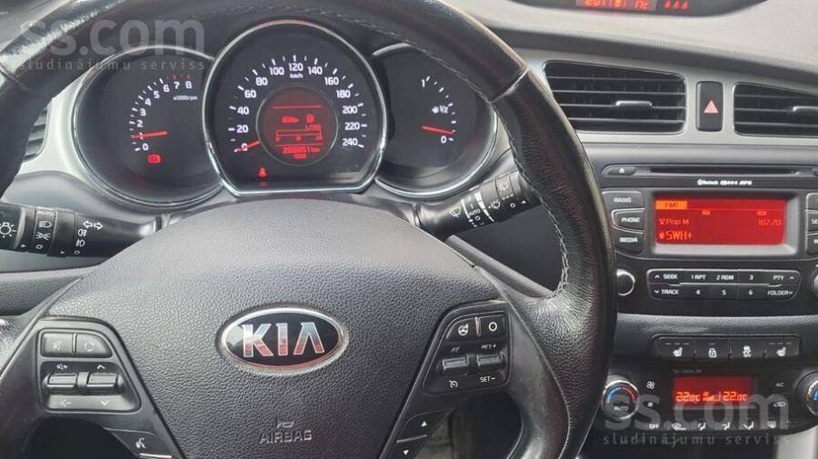 Brūns Kia Ceed 2013 Daugavpils, ar dzinēja tilpumu 1.60 L un nobraukumu 285 tūkst. km par 2950 €, foto 8 vietnē AUTOMOTO.COM.LV
