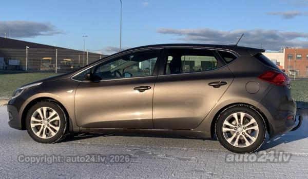 Brown Kia Ceed 2014 in Tallinn, with an engine capacity of 1.60 L and mileage of 199 thousand km for 5490 €, photo 4 on AUTOMOTO.COM.LV