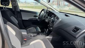 Brown Kia Ceed 2014 in Valmiera, with an engine capacity of 1.60 L and mileage of 210 thousand km for 5900 €, photo 15 on AUTOMOTO.COM.LV