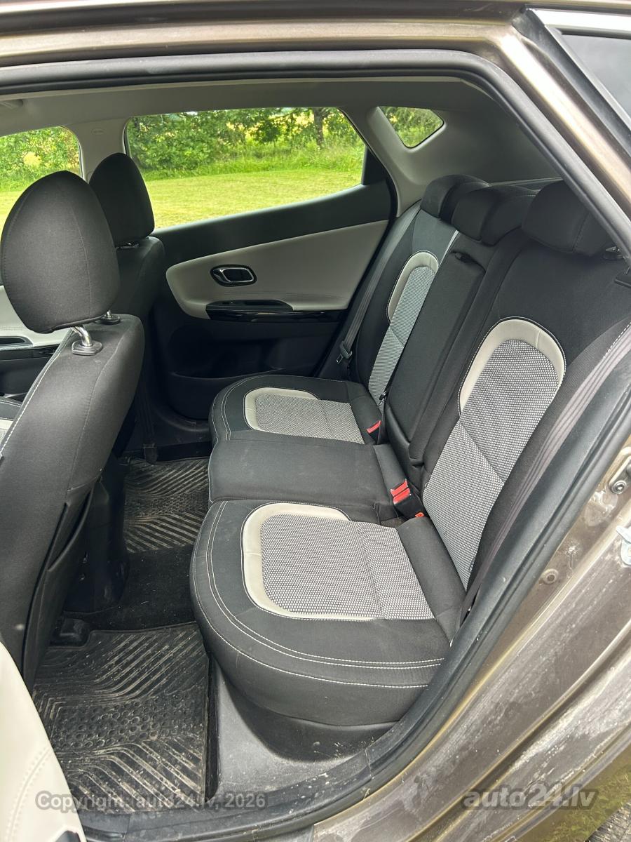 Brown Kia Ceed 2014 in Tallinn, with an engine capacity of 1.60 L and mileage of 218 thousand km for 5500 €, photo 8 on AUTOMOTO.COM.LV