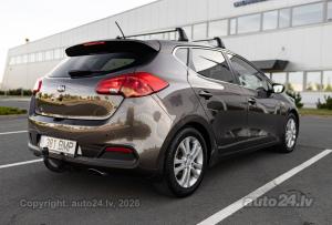 Brown Kia Ceed 2014 in Tallinn, with an engine capacity of 1.60 L and mileage of 218 thousand km for 4990 €, photo 5 on AUTOMOTO.COM.LV