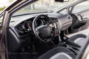 Brown Kia Ceed 2014 in Tallinn, with an engine capacity of 1.60 L and mileage of 218 thousand km for 4990 €, photo 15 on AUTOMOTO.COM.LV