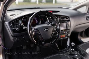 Brown Kia Ceed 2014 in Tallinn, with an engine capacity of 1.60 L and mileage of 218 thousand km for 4990 €, photo 20 on AUTOMOTO.COM.LV