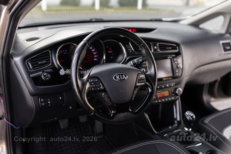 Brown Kia Ceed 2014 in Tallinn, with an engine capacity of 1.60 L and mileage of 218 thousand km for 4990 €, photo 20 on AUTOMOTO.COM.LV