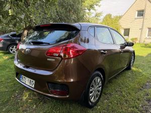 Brūns Kia Ceed 2015 Radviliškis, ar dzinēja tilpumu 1.00 L un nobraukumu 241 tūkst. km par 3750 €, foto 3 vietnē AUTOMOTO.COM.LV