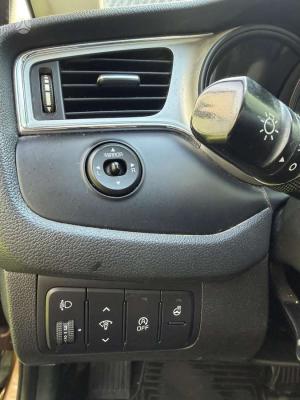Brūns Kia Ceed 2015 Radviliškis, ar dzinēja tilpumu 1.00 L un nobraukumu 241 tūkst. km par 3750 €, foto 12 vietnē AUTOMOTO.COM.LV