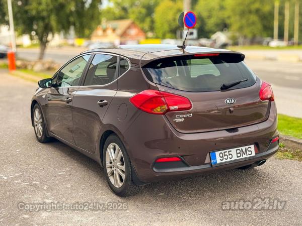 Brown Kia Ceed 2015 in Tallinn, with an engine capacity of 1.40 L and mileage of 151 thousand km for 5400 €, photo 4 on AUTOMOTO.COM.LV