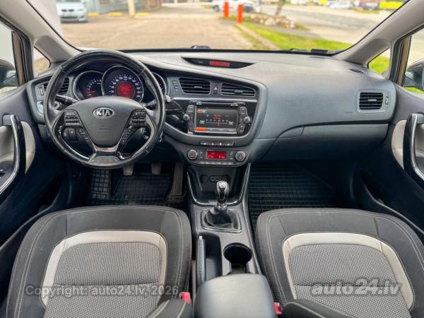 Brown Kia Ceed 2015 in Tallinn, with an engine capacity of 1.40 L and mileage of 151 thousand km for 5400 €, photo 8 on AUTOMOTO.COM.LV