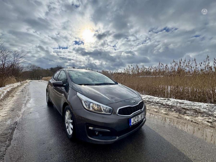 Brūns Kia Ceed 2016 Viļņa, ar dzinēja tilpumu 1.40 L un nobraukumu 254 tūkst. km par 5555 €, foto 3 vietnē AUTOMOTO.COM.LV